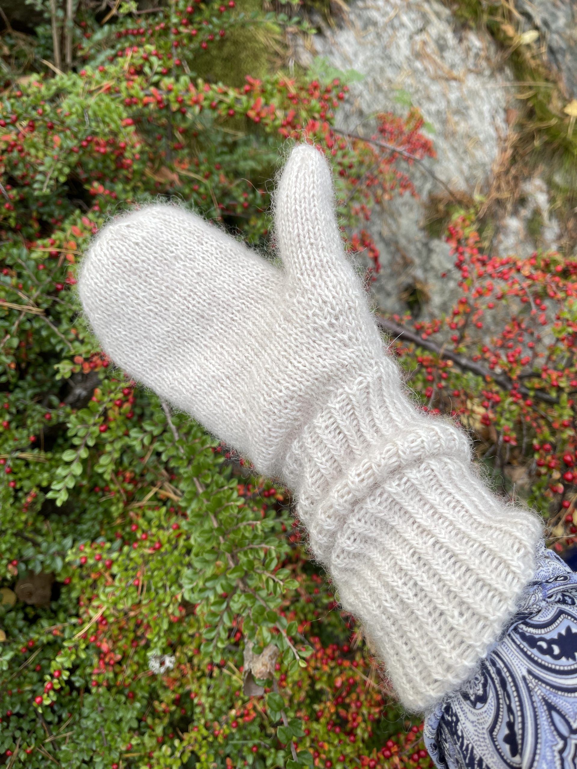 feline mittens knitting pattern english knit Colorful